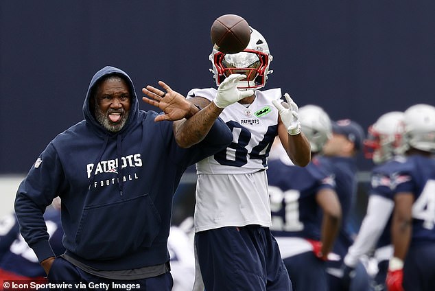 Patriots deliver emotional update on cancer-stricken coach ahead of the ...