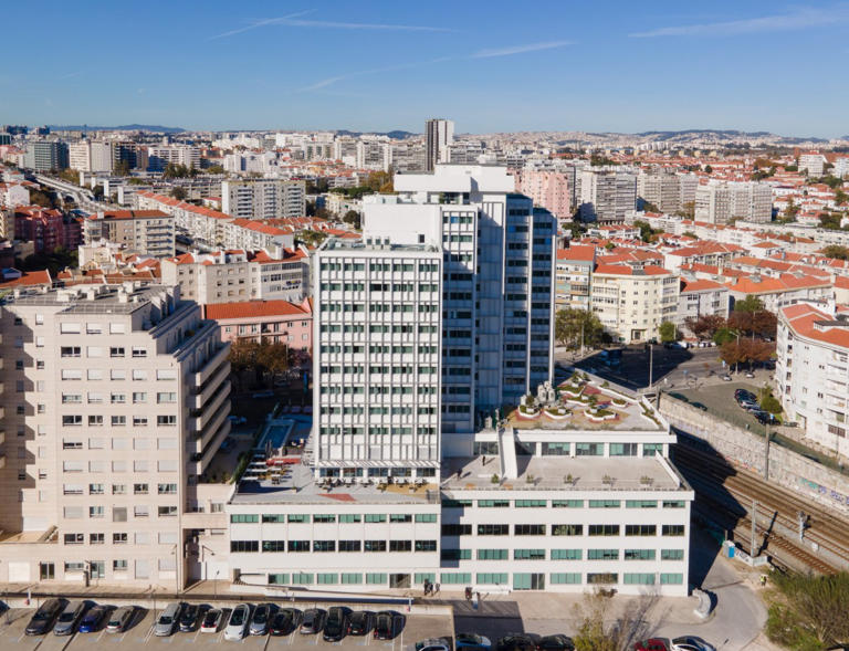 Acta Moa: hotel em Lisboa nasce da reconversão de edifício dos anos 70