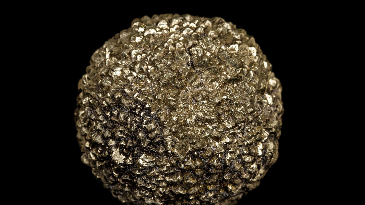 New gold nanospheres grab almost the entire spectrum of solar energy