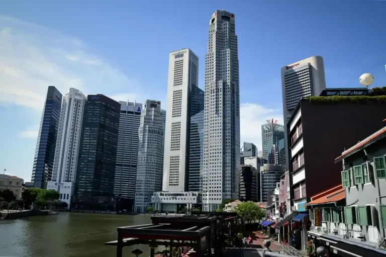 Singapore growth to stall in 2026 as inflation limits rate-cut prospects