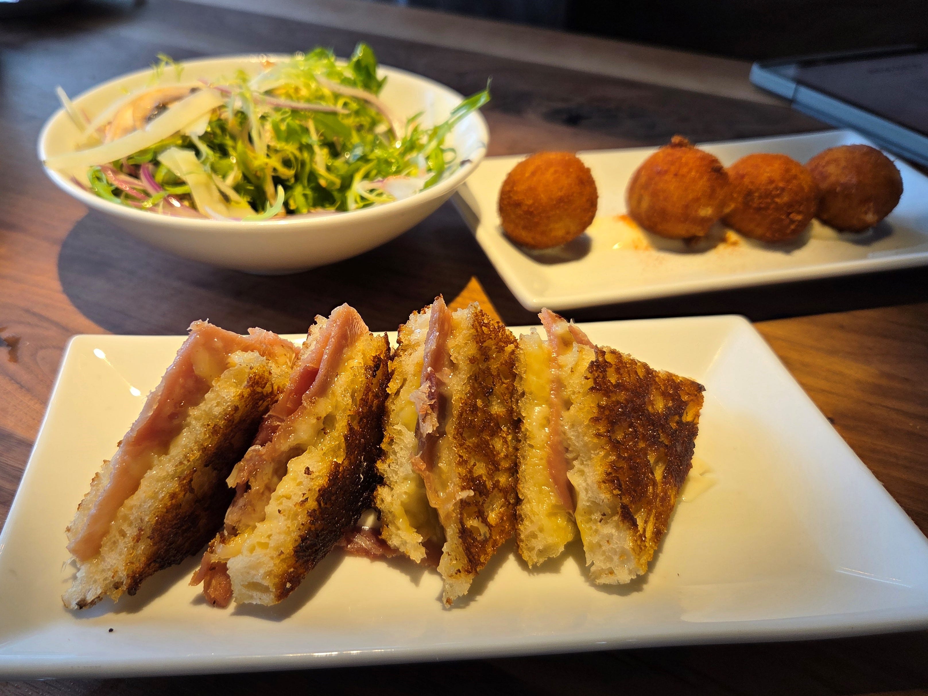 Restaurant with lively coastal Spanish vibe opens in downtown Delray
