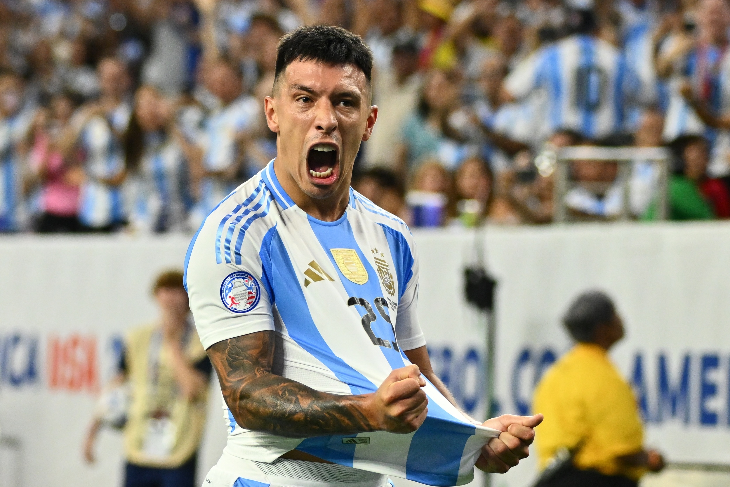 Barcelona ready to exploit contract situation and raid Man United for ...