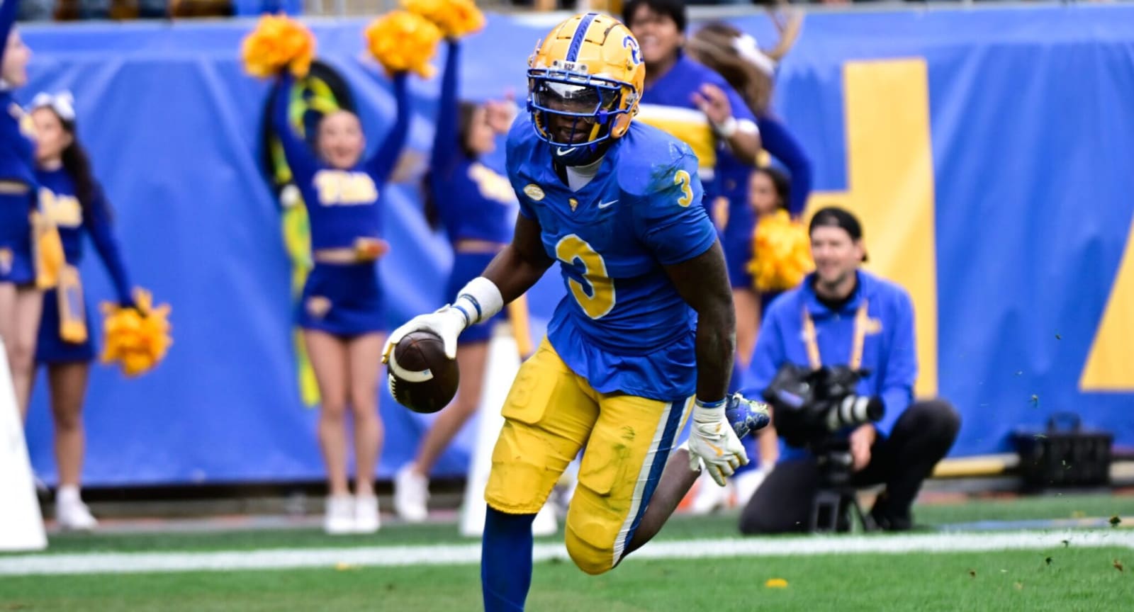 Where Texas’ transfer portal class ranks in the SEC