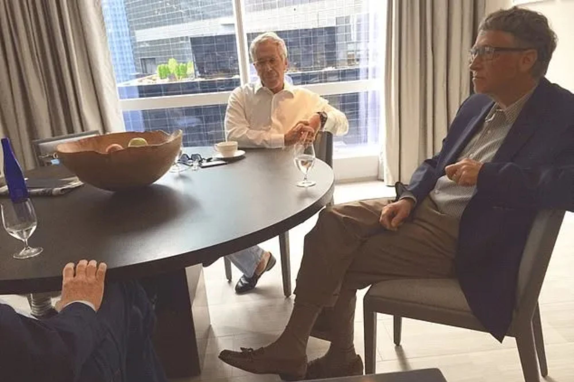 Epstein claimed Bill Gates caught STD from sex with Russian girls in ...