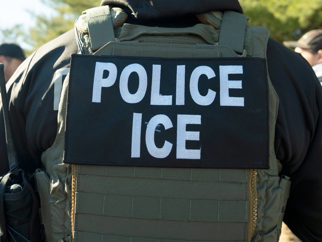 2 detained in ICE raid in Bridgeport, activists say