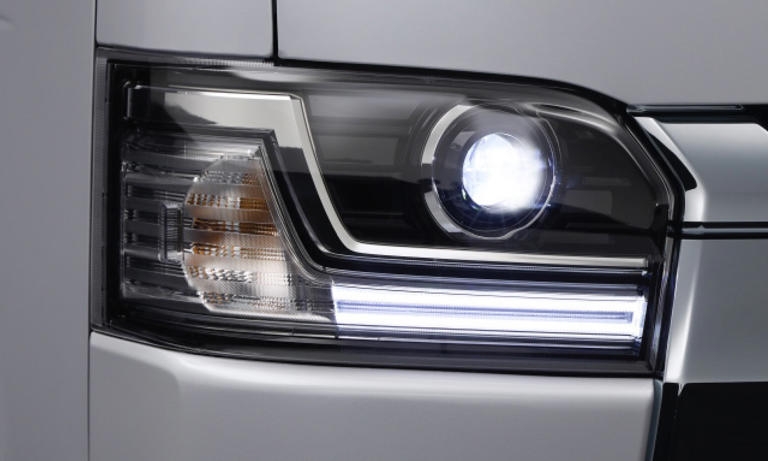 La Toyota Hiace clásica se renueva a fondo sin cambiar su esencia