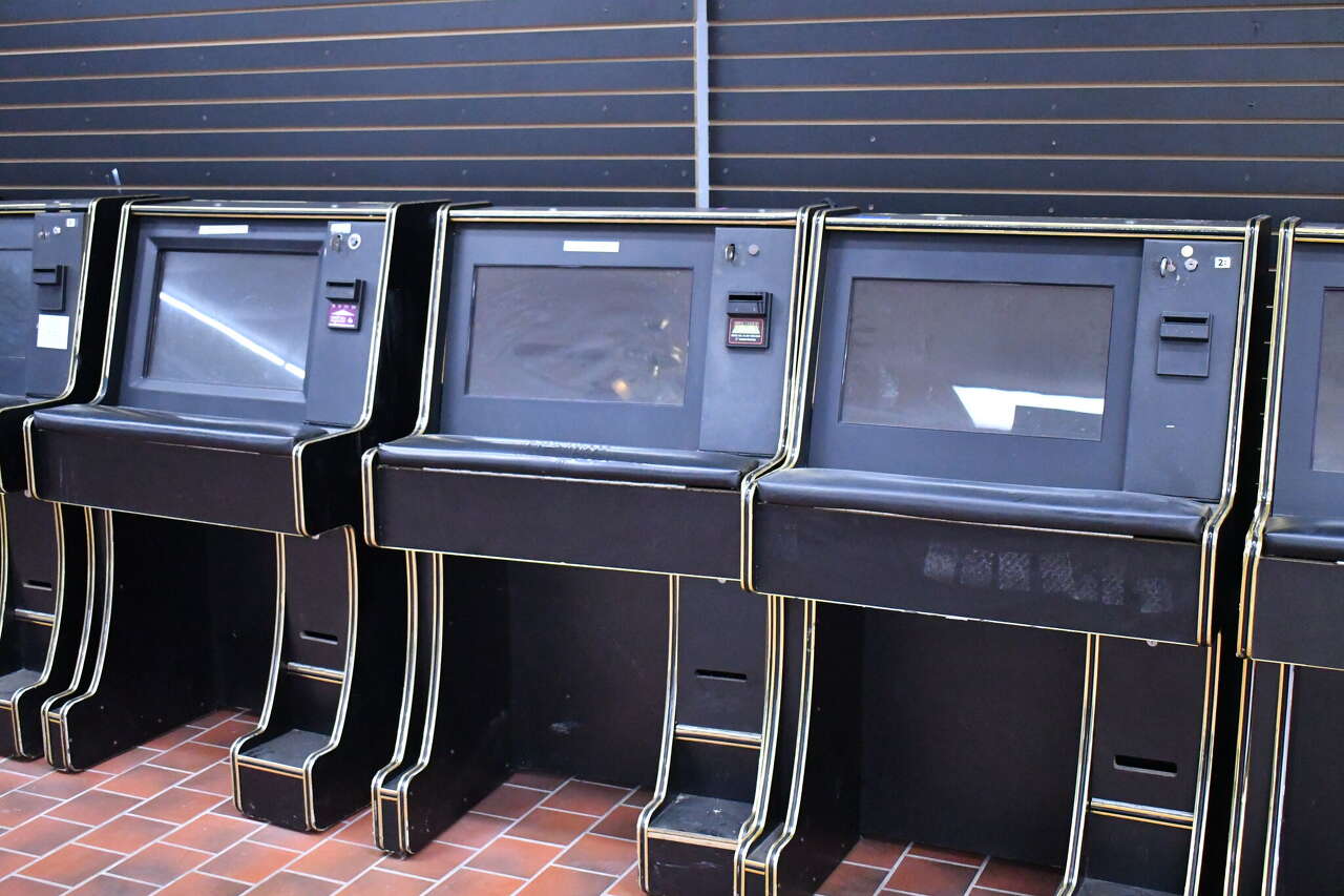 Spin Loco game room granted special use permit to operate