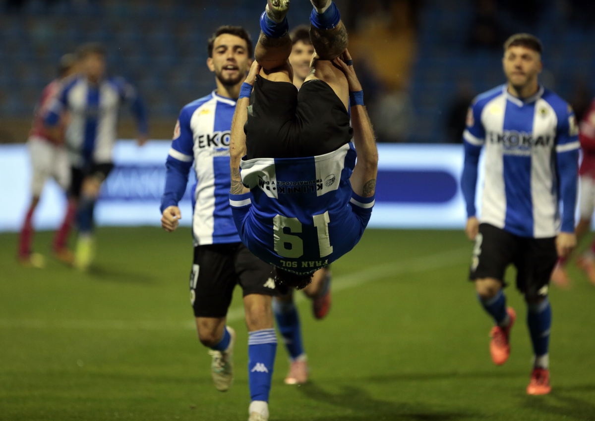 A golpe de penalti: el Hércules CF derrota al FC Cartagena gracias a un ...