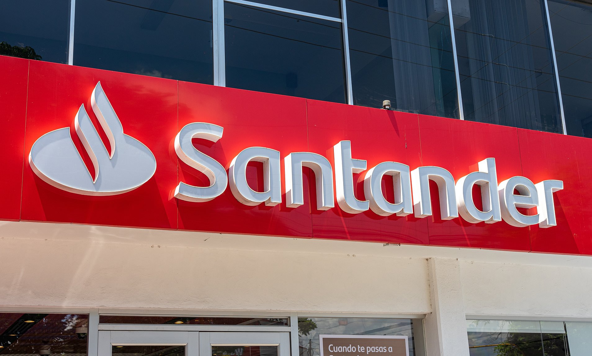 New Santander boss Mahesh Aditya shuns working from home