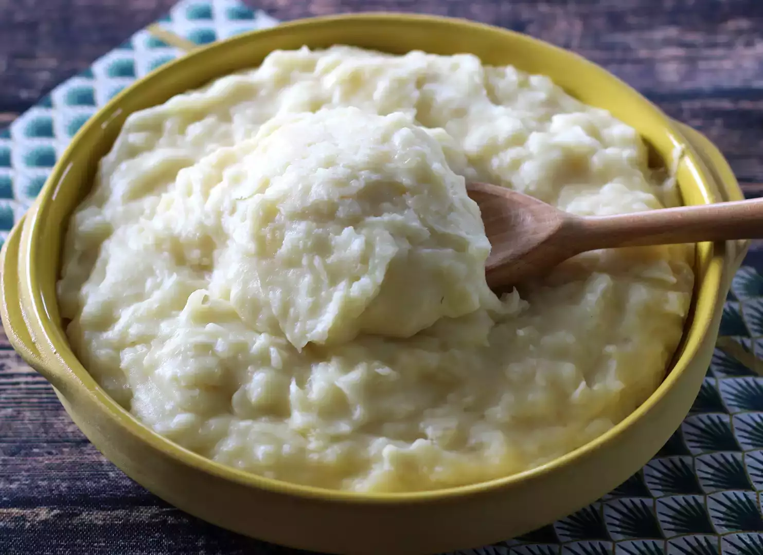Kremalı ve kolay manyok püresi