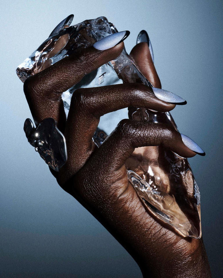 The French manicures of 2026 are extra-celestial