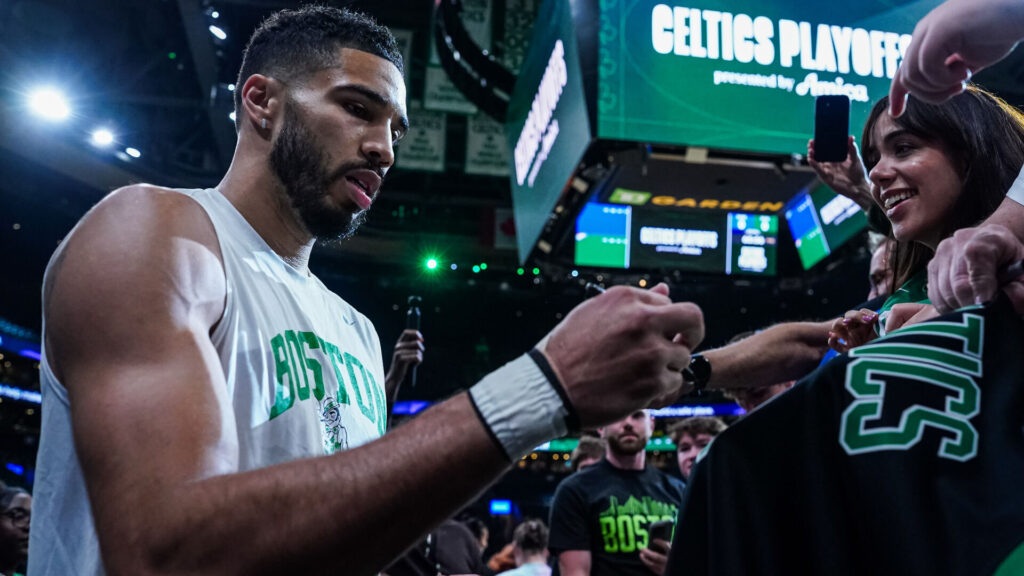 Celtics’ Payton Pritchard shrugs off concerns about playing with Jayson ...