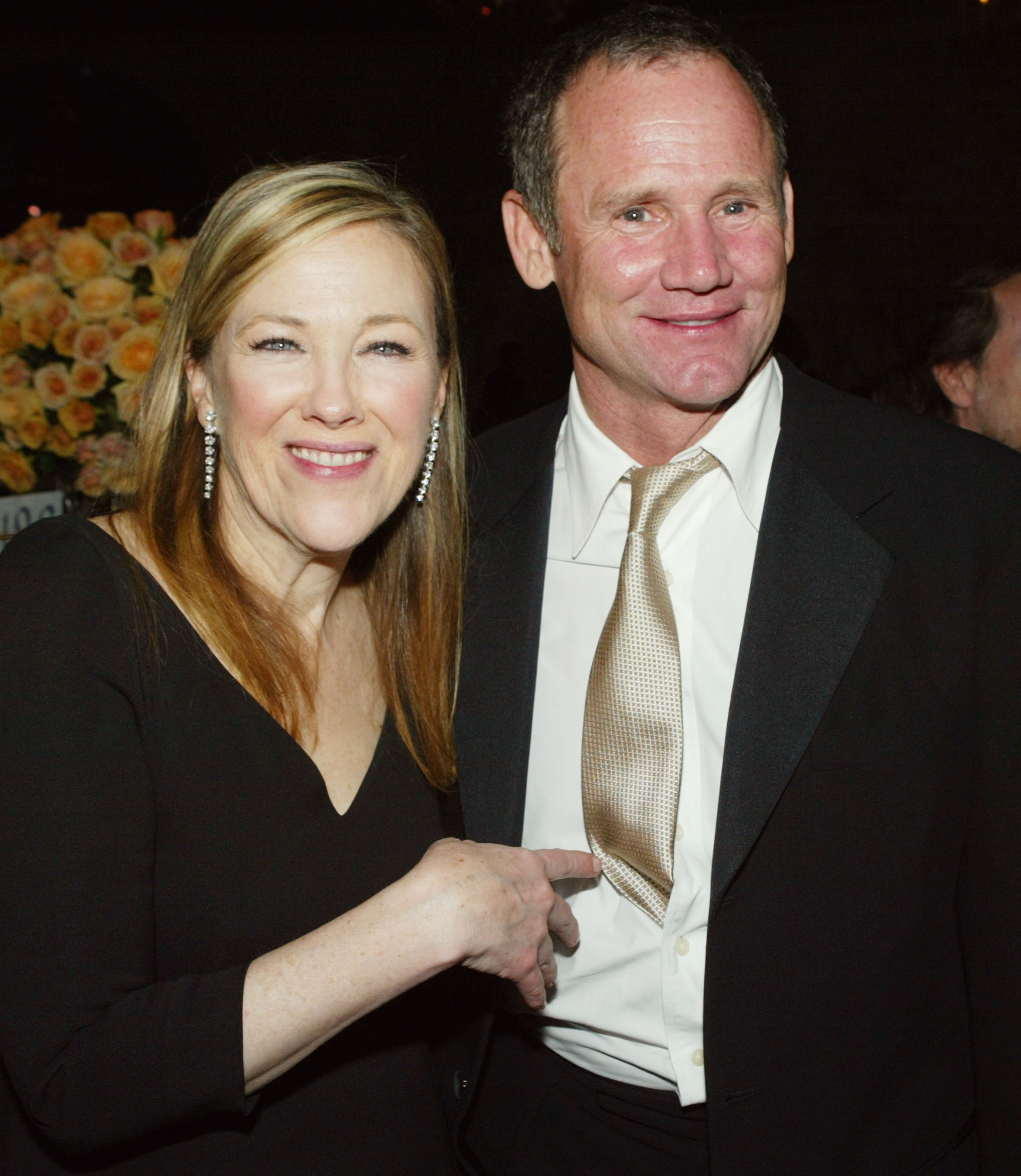 Catherine O’Hara was having difficulty breathing before being rushed to ...