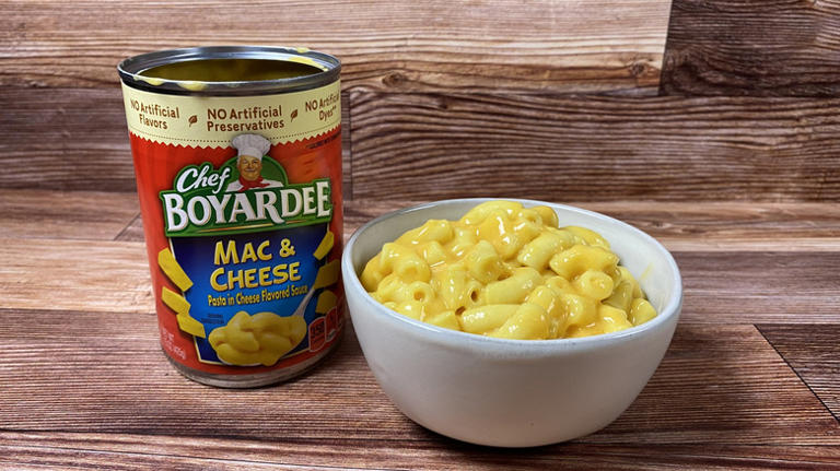 I tried 9 Chef Boyardee items and ranked them worst to best