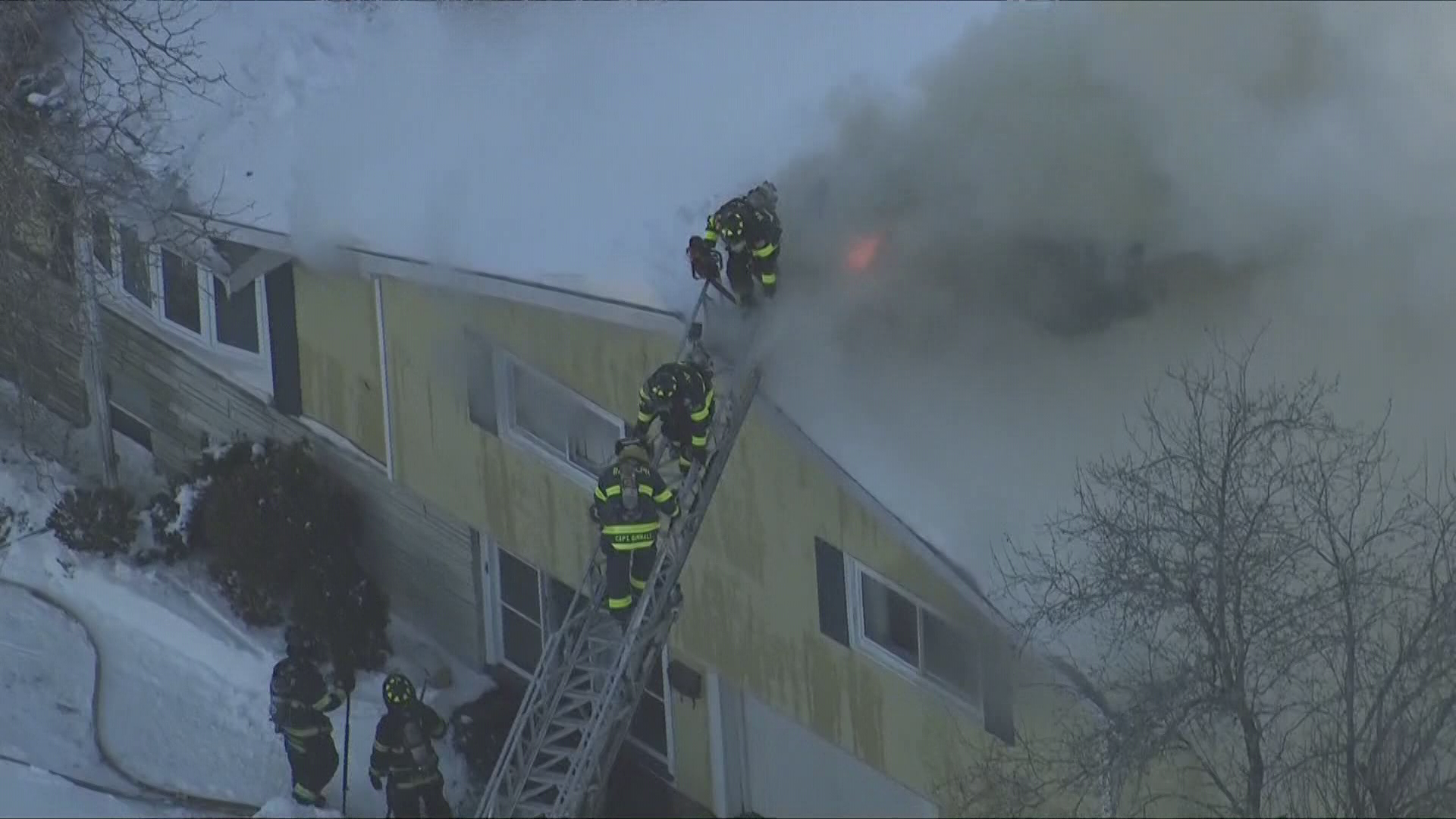 Man using torch to melt ice dam sets Mass. home on fire