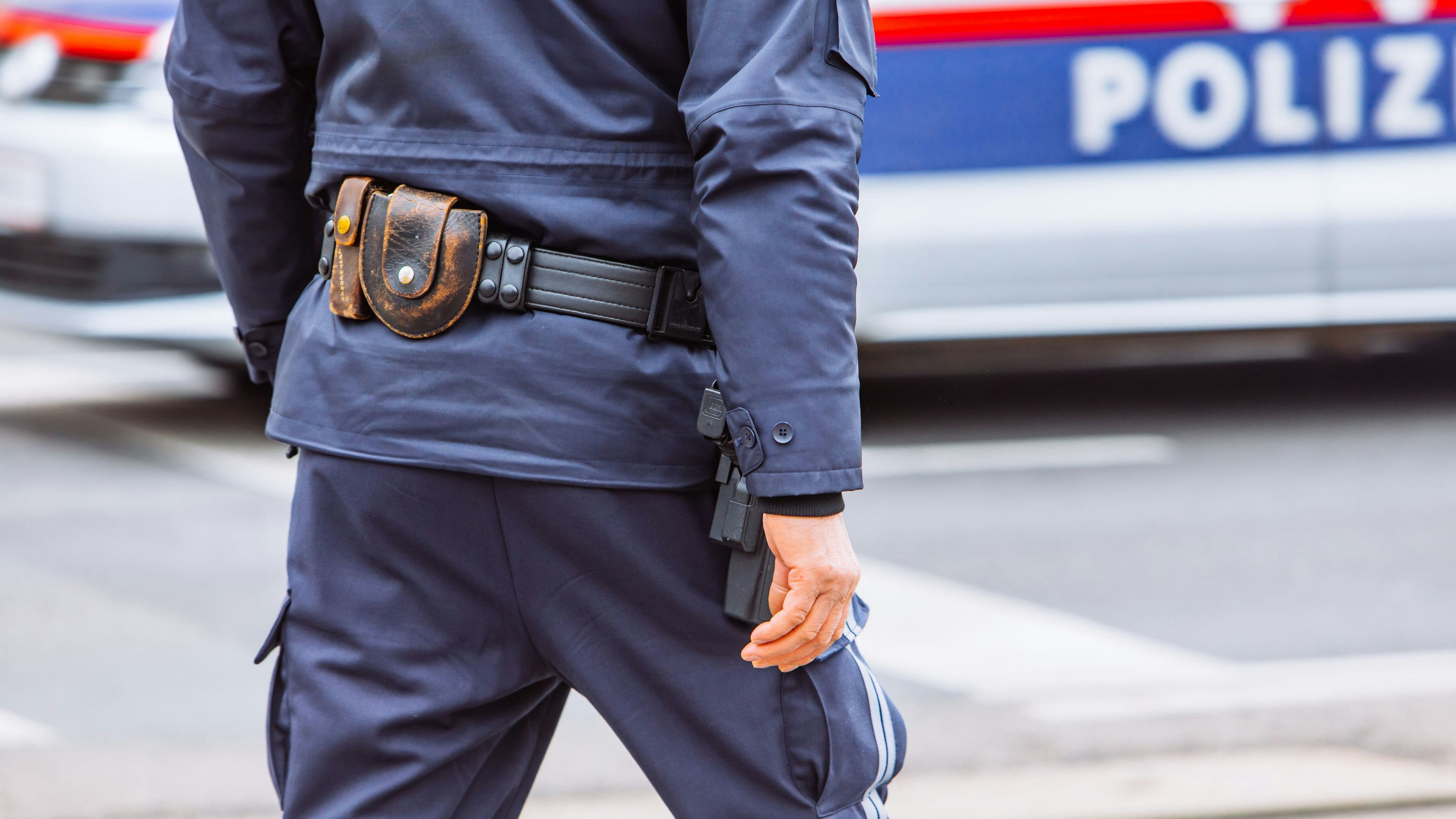 Bluttat erschüttert: Sohn (11) tot, Mutter festgenommen