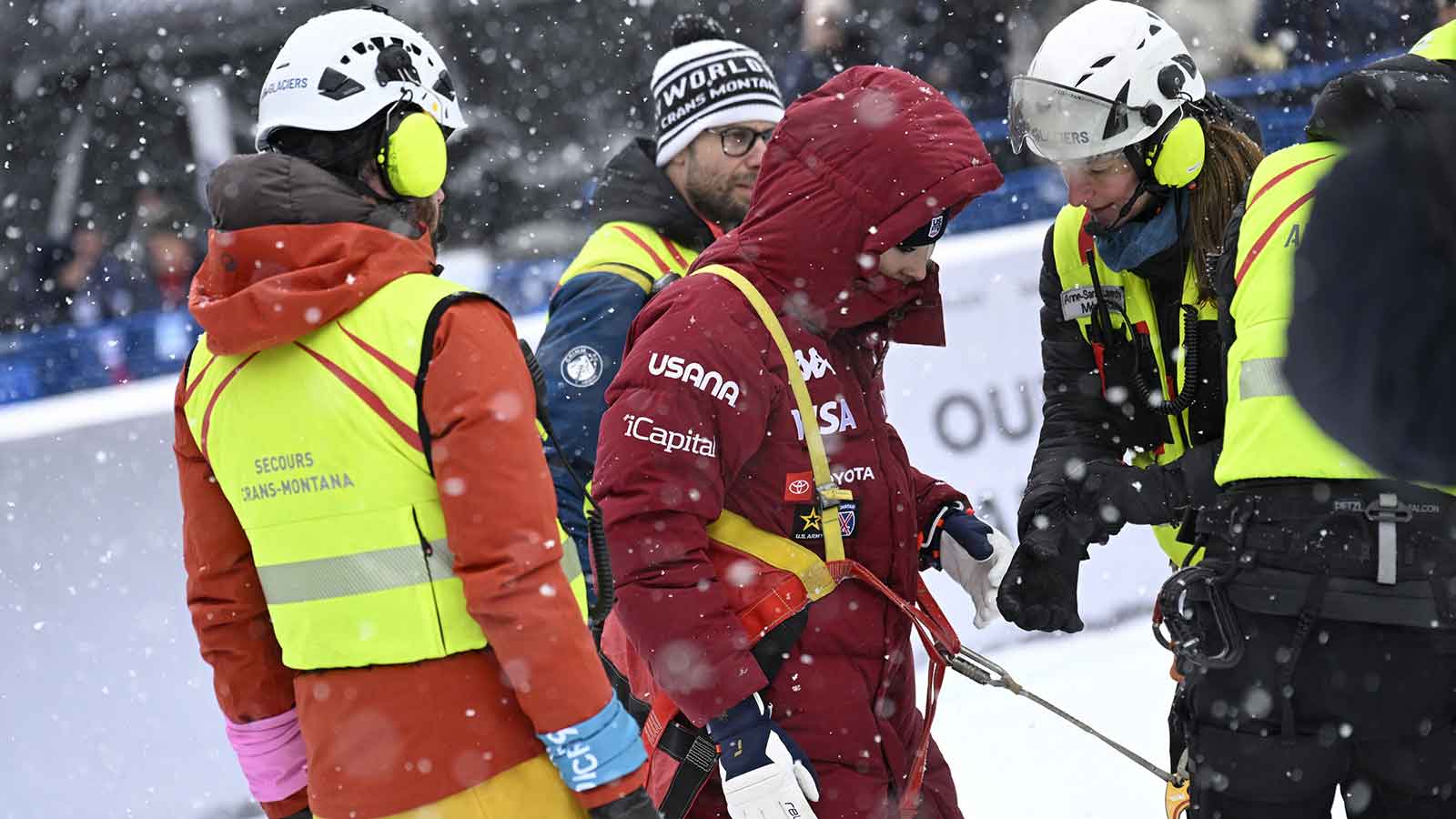 Lindsey Vonn’s dad calls for her retirement after Olympic crash: "No ...