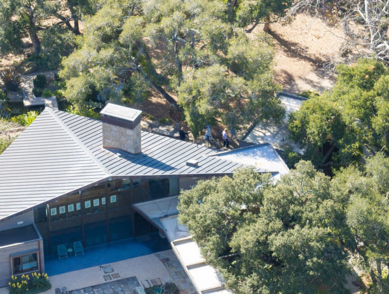 Ellen DeGeneres shops for new mansion same day she calls for ICE buying ...