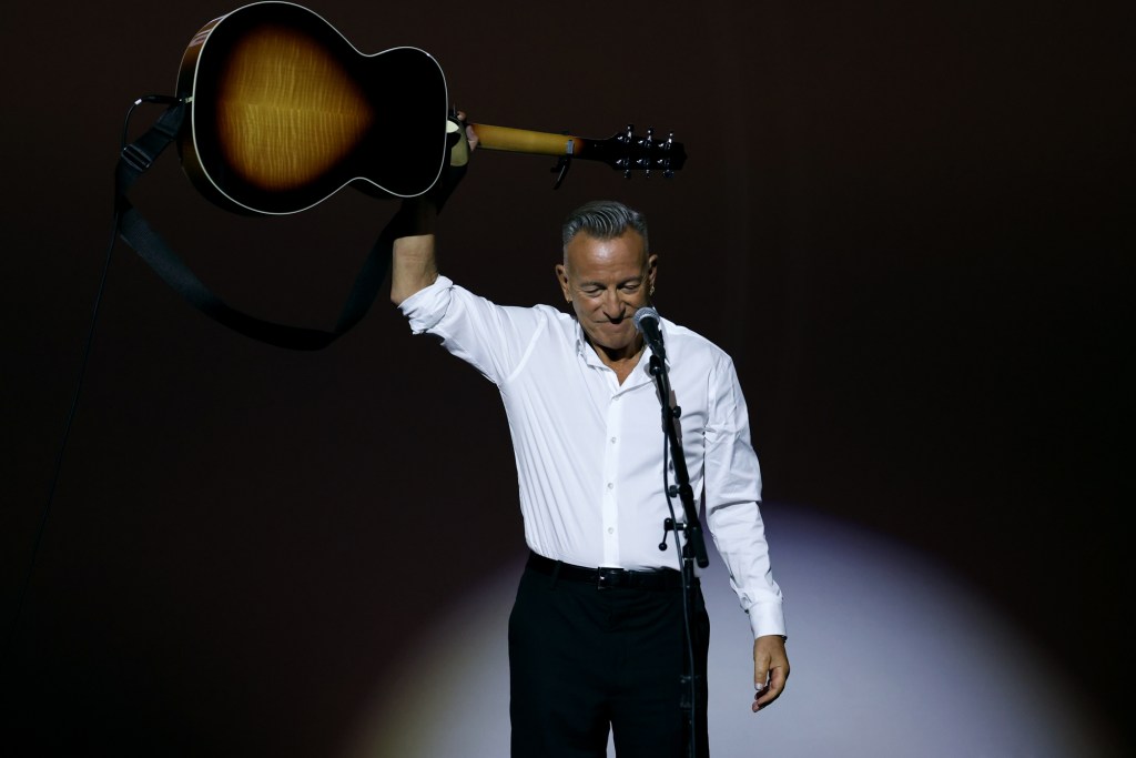White House calls Bruce Springsteen's ICE protest song 'Random' and ...