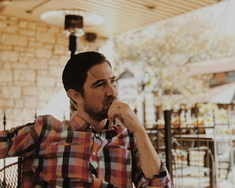 Why your "unlimited" vacation days are a psychological trap in Canada