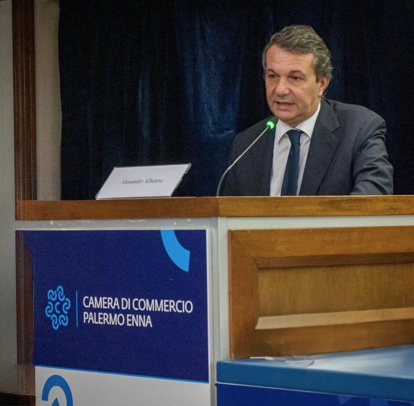 Per Enna e la sua provincia, sei indicatori economici su 10 con ...