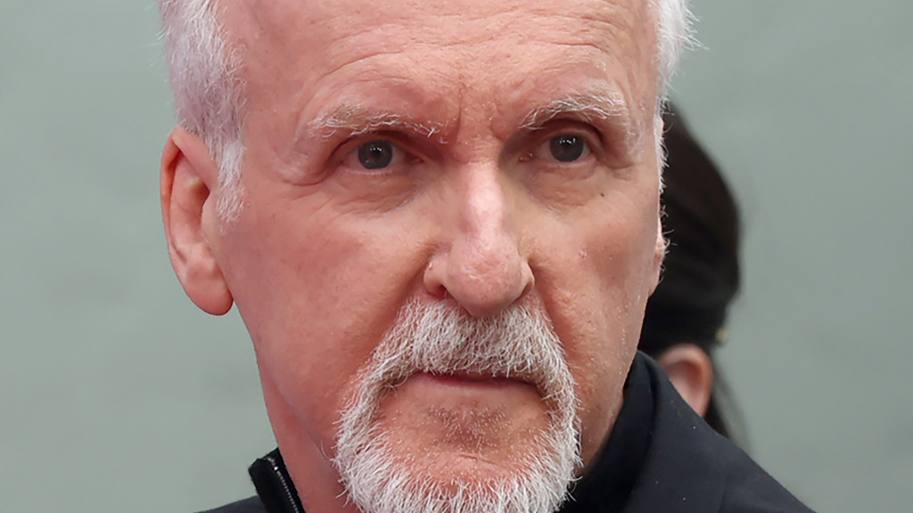 James Cameron révèle que la cocaïne faisait partie du package de ...