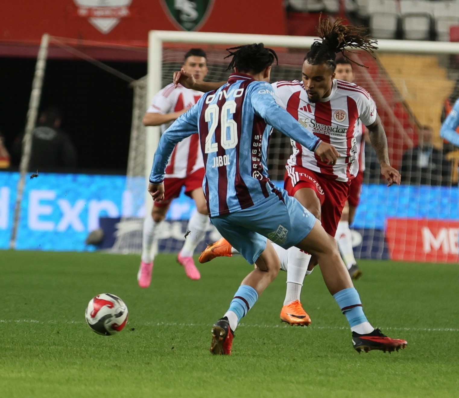 Trendyol Süper Lig: Antalyaspor 1 - Trabzonspor 0 (İlk yarı)