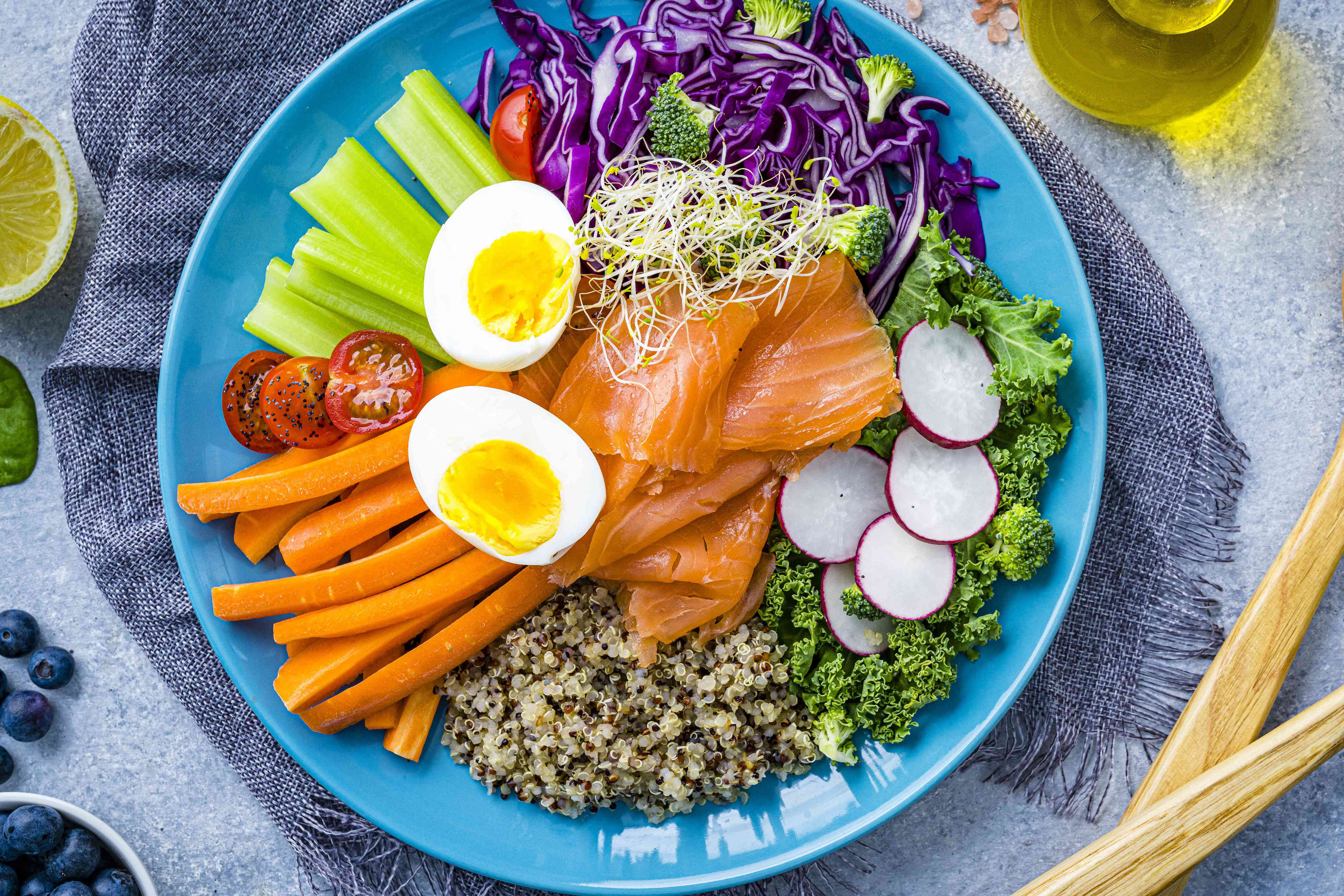 I asked 5 nutritionists what they eat for lunch—they all had one thing ...