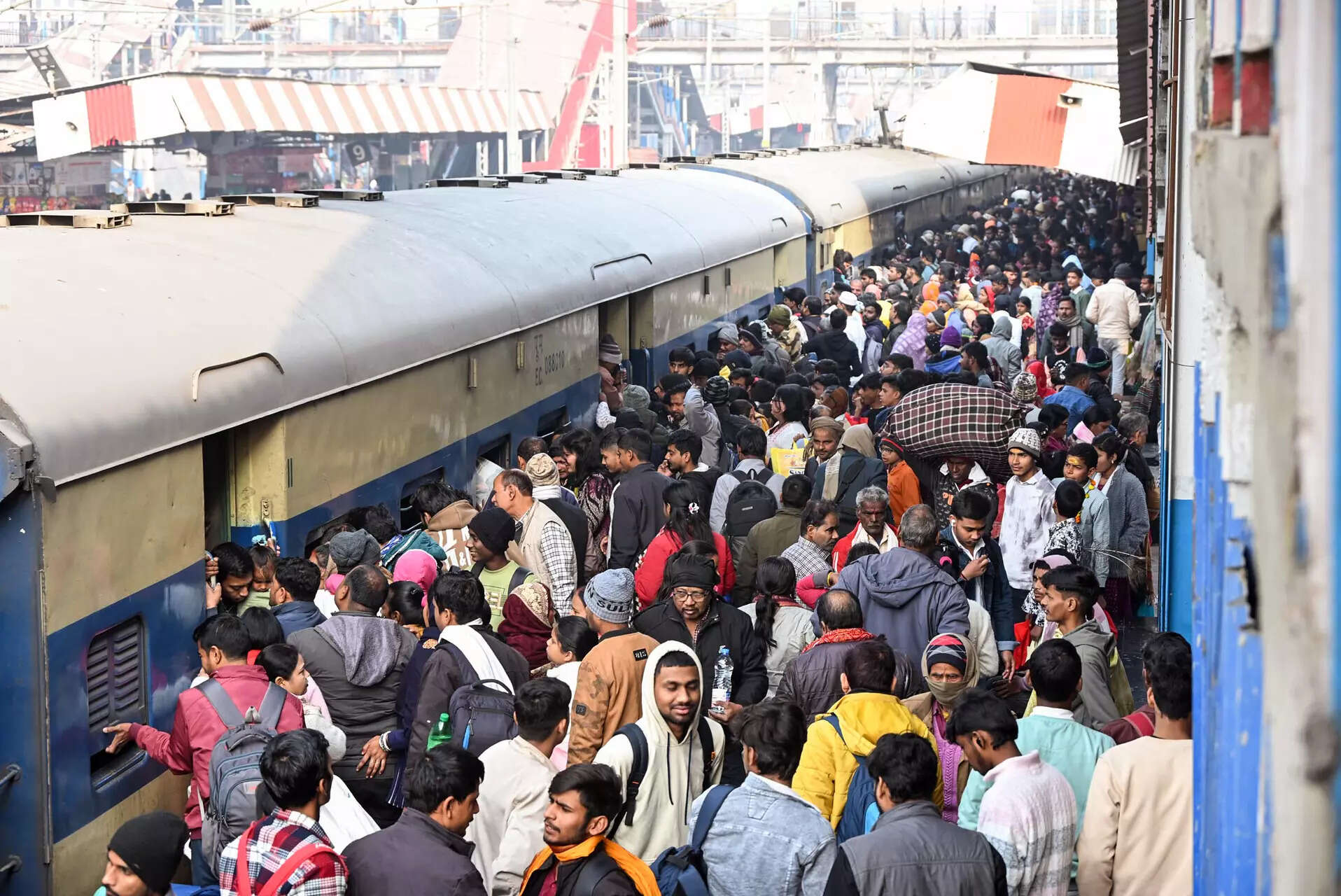 Railways gears up to tackle Holi rush