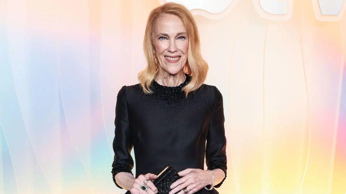 Catherine O'Hara was rushed to the hospital in 'serious condition' at 5 ...