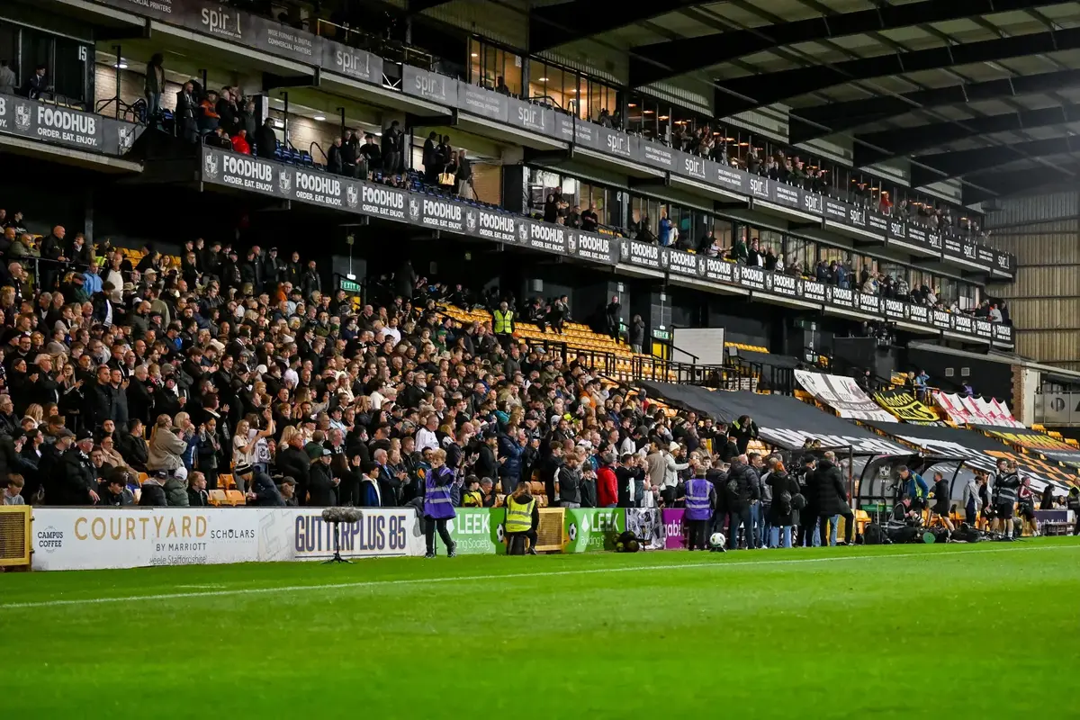 Port Vale striker makes decision after League One transfer tussle