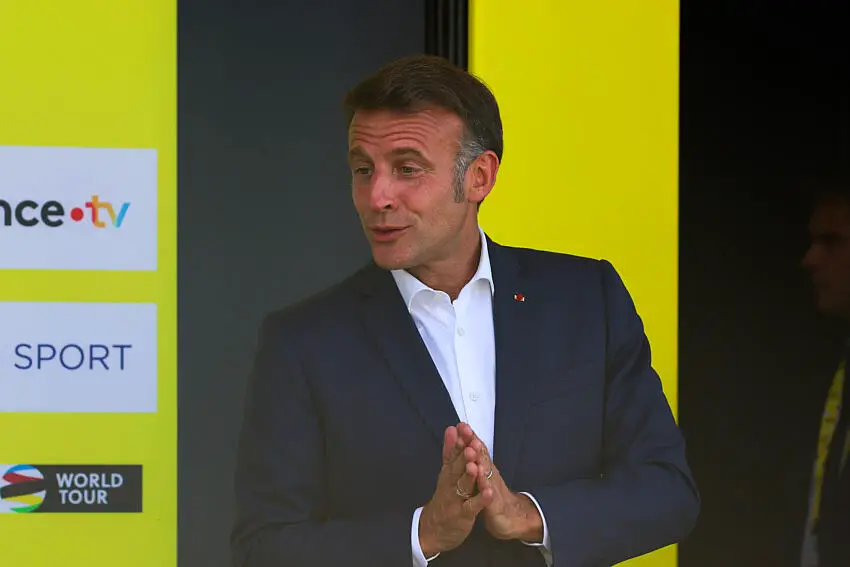Emmanuel Macron surprend avec Tibo InShape et révèle les coulisses de ...