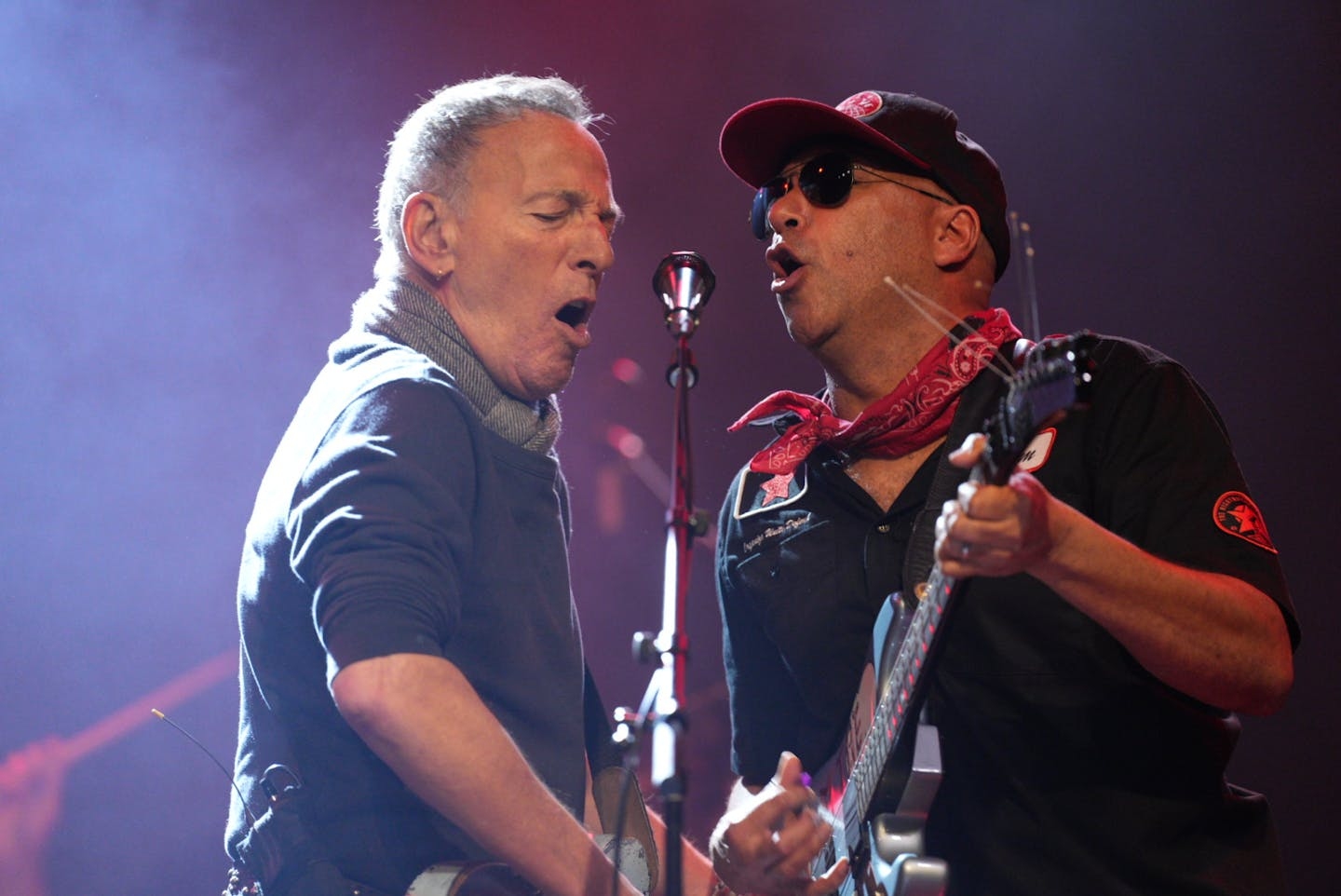 Live: Bruce Springsteen makes surprise appearance at First Avenue ...