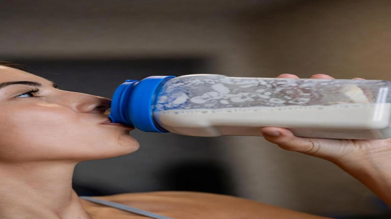 When is the best time to drink a protein shake? Experts reveal the ...