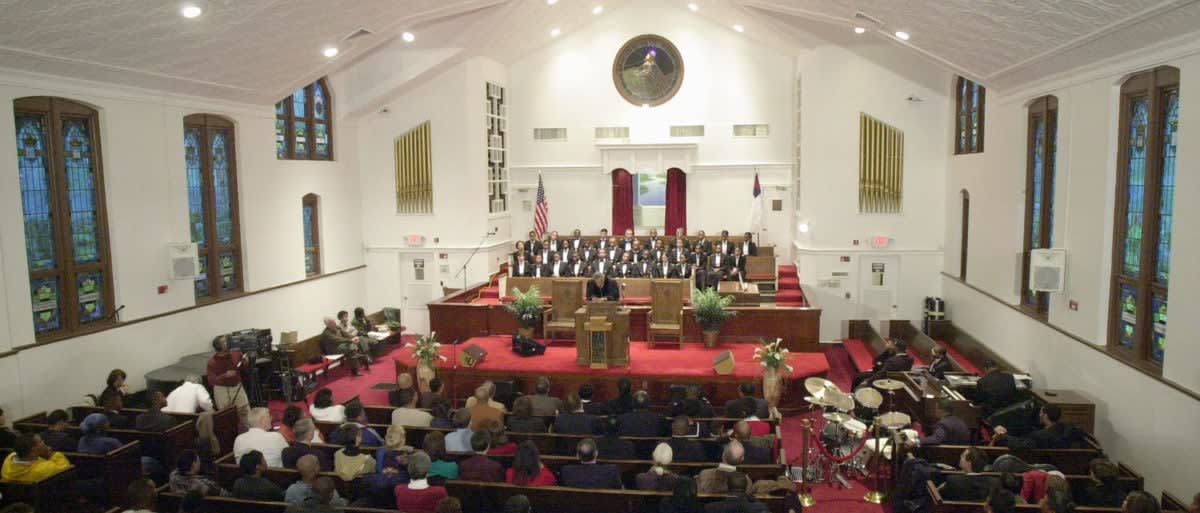 Florida court suspends church services over parking space dispute
