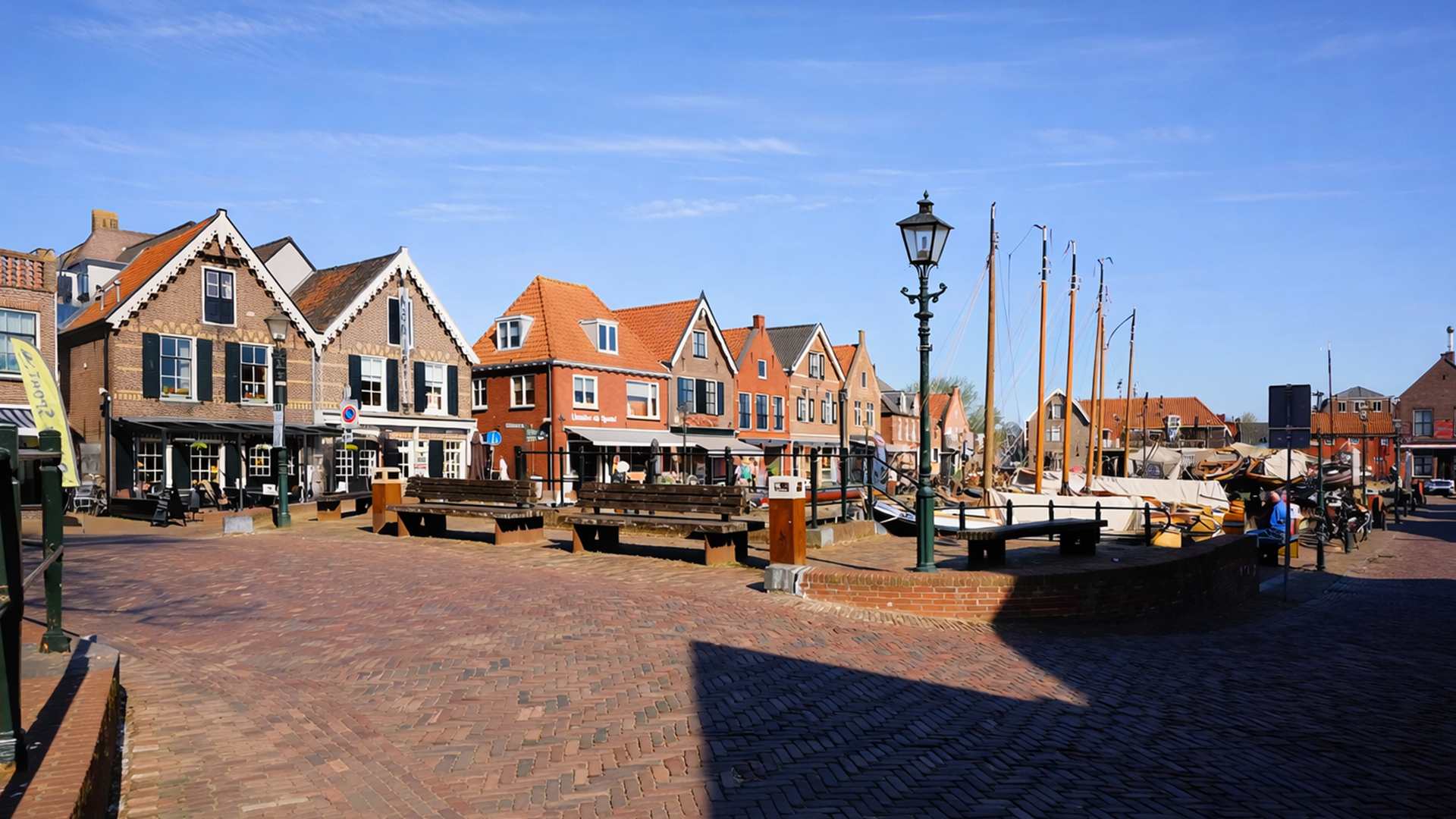 Spakenburg Netherlands traditional fishing village by the harbor (4K)