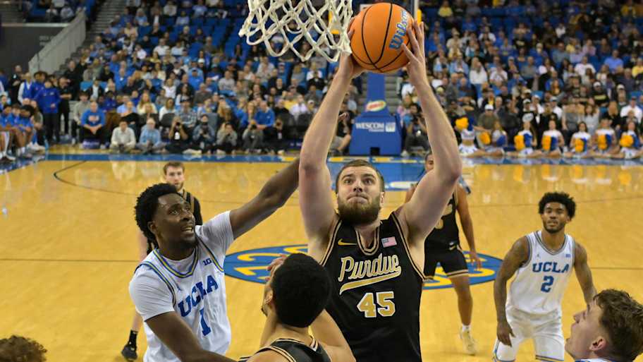 Purdue continues to slide in latest NCAA bracket projection