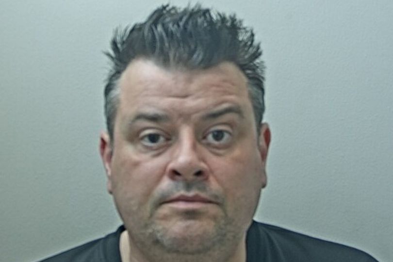 'Trusted' piano teacher sent 'horrifyingly' explicit messages to teen ...