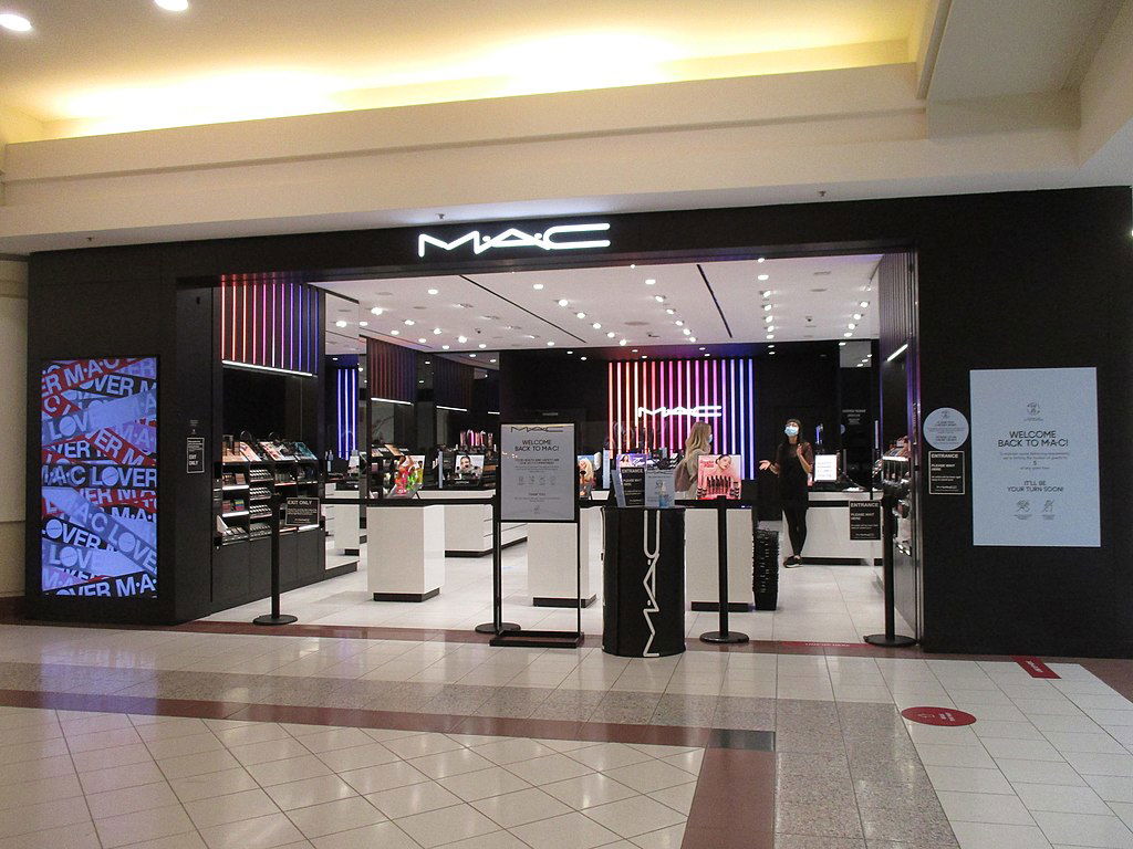 Aïda Moudachirou-Rébois exits SVP role at MAC Cosmetics amid sales slump