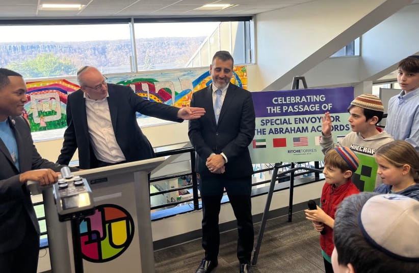 Ritchie Torres challenger takes aim at Bronx 'Zionist millionaires' in ...