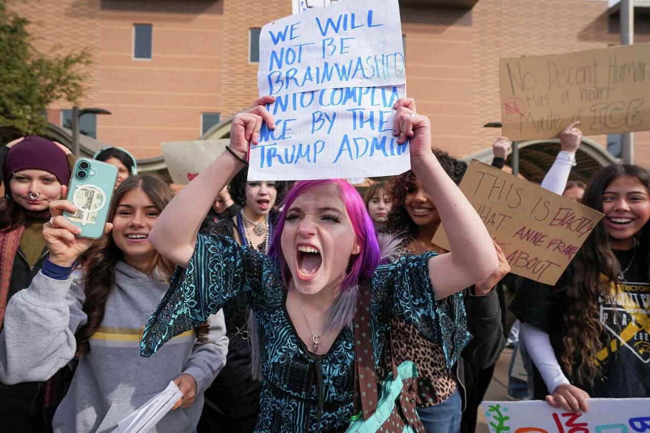 Thousands of Austin students walk out of class to protest ICE