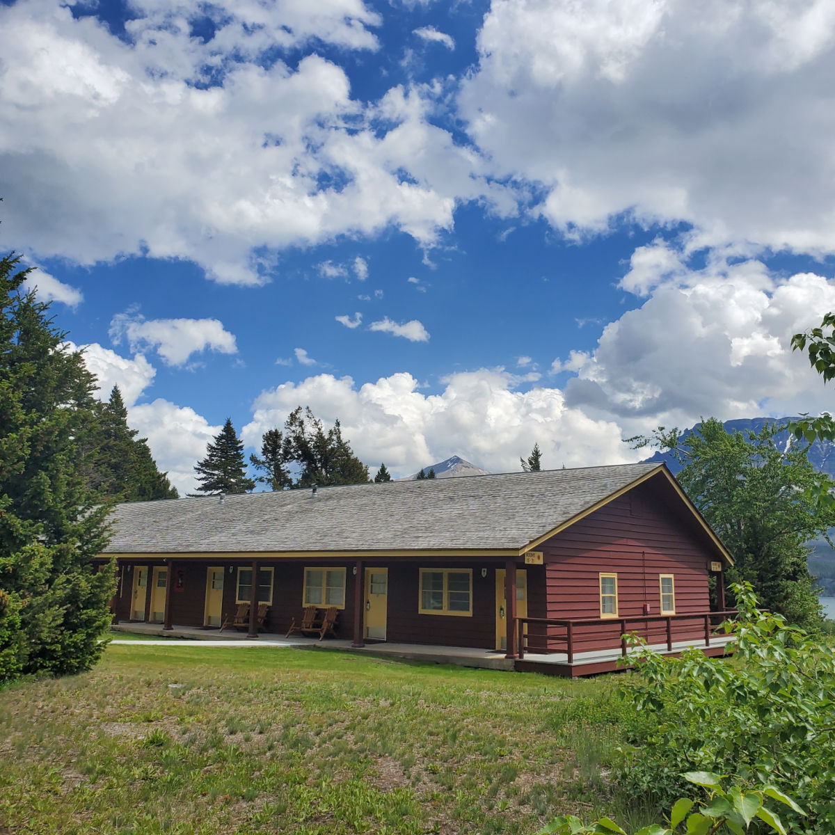 Rising Sun Motor Inn & Cabins: Your perfect eastern gateway to Glacier ...