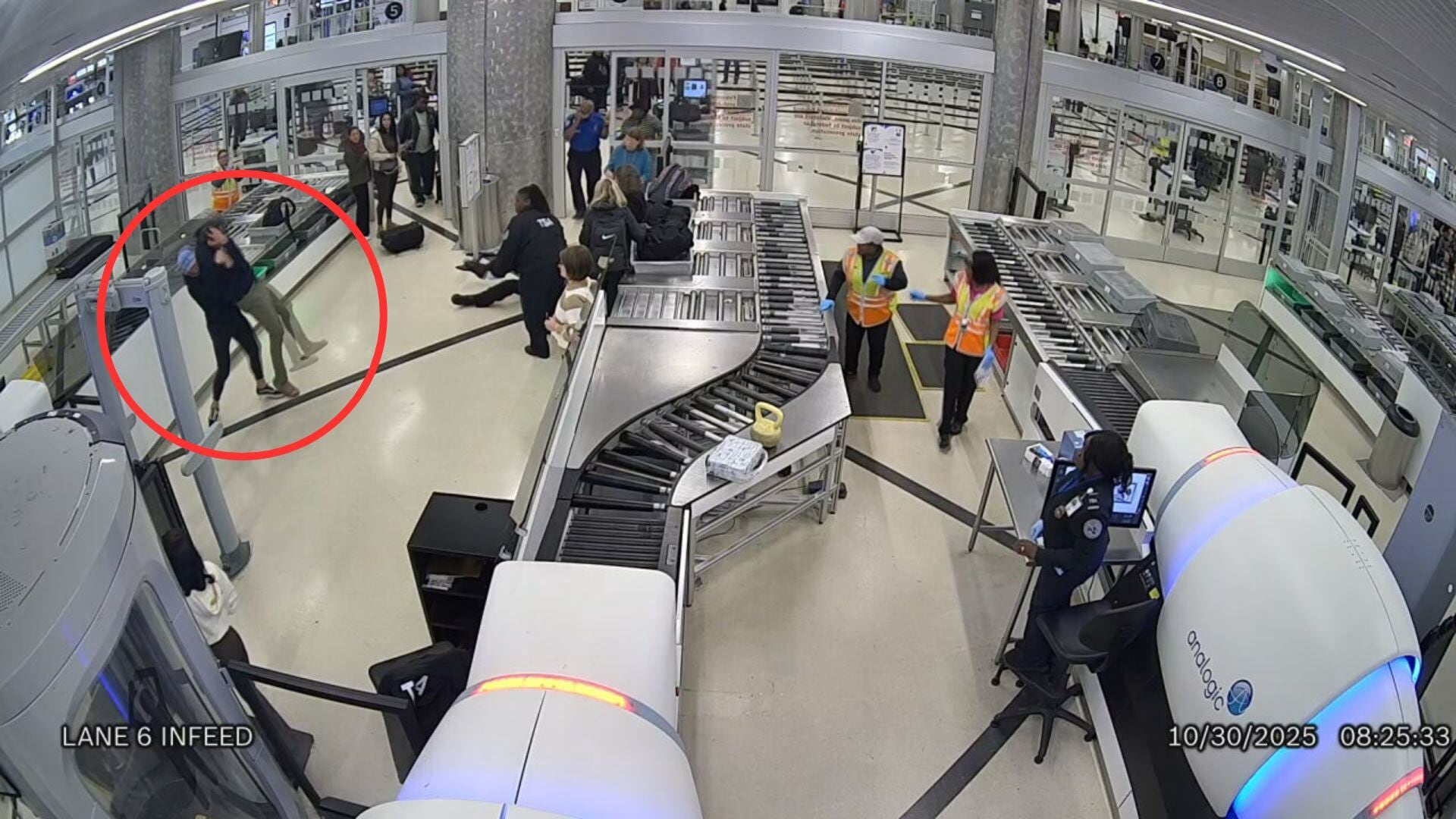 Watch: ‘Good Samaritan’ body slams man trying to breach TSA checkpoint ...