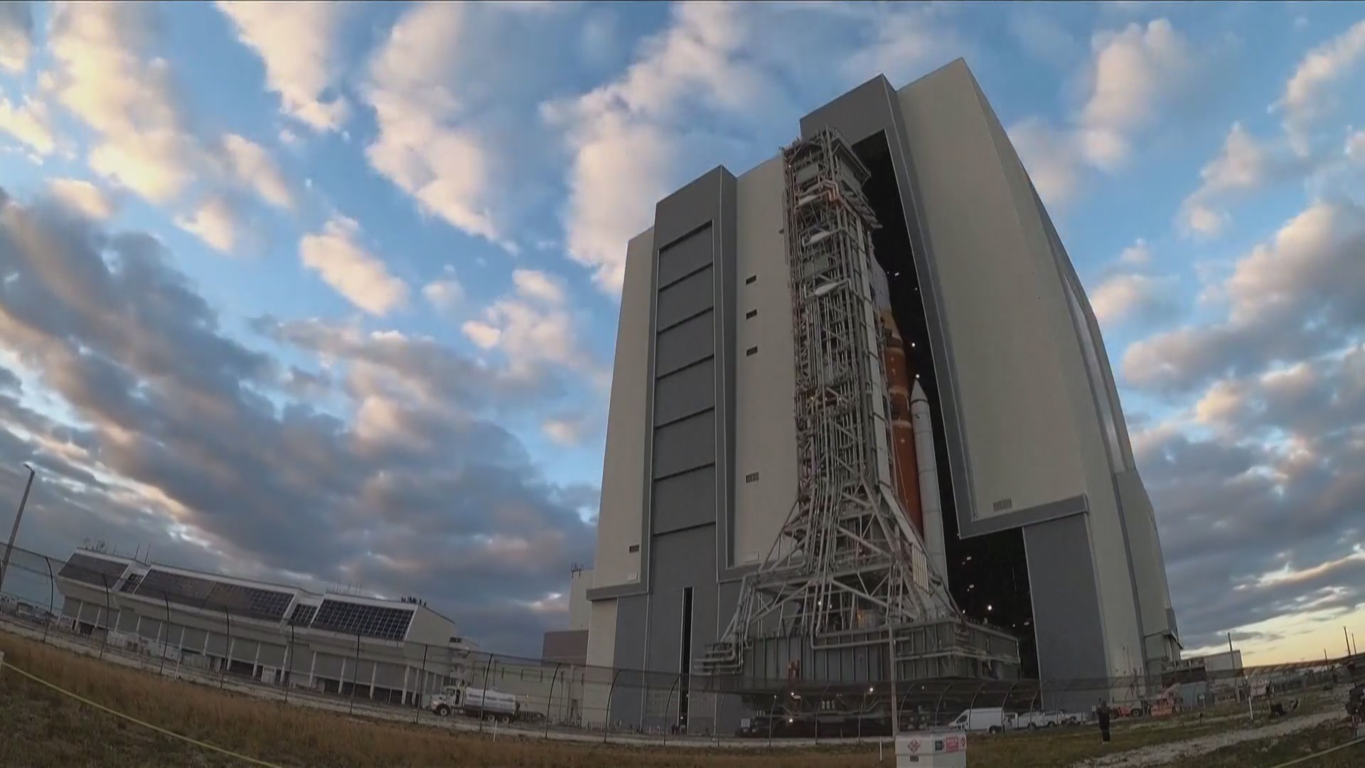 NASA delays 1st crewed Artemis moonshot due to extreme cold