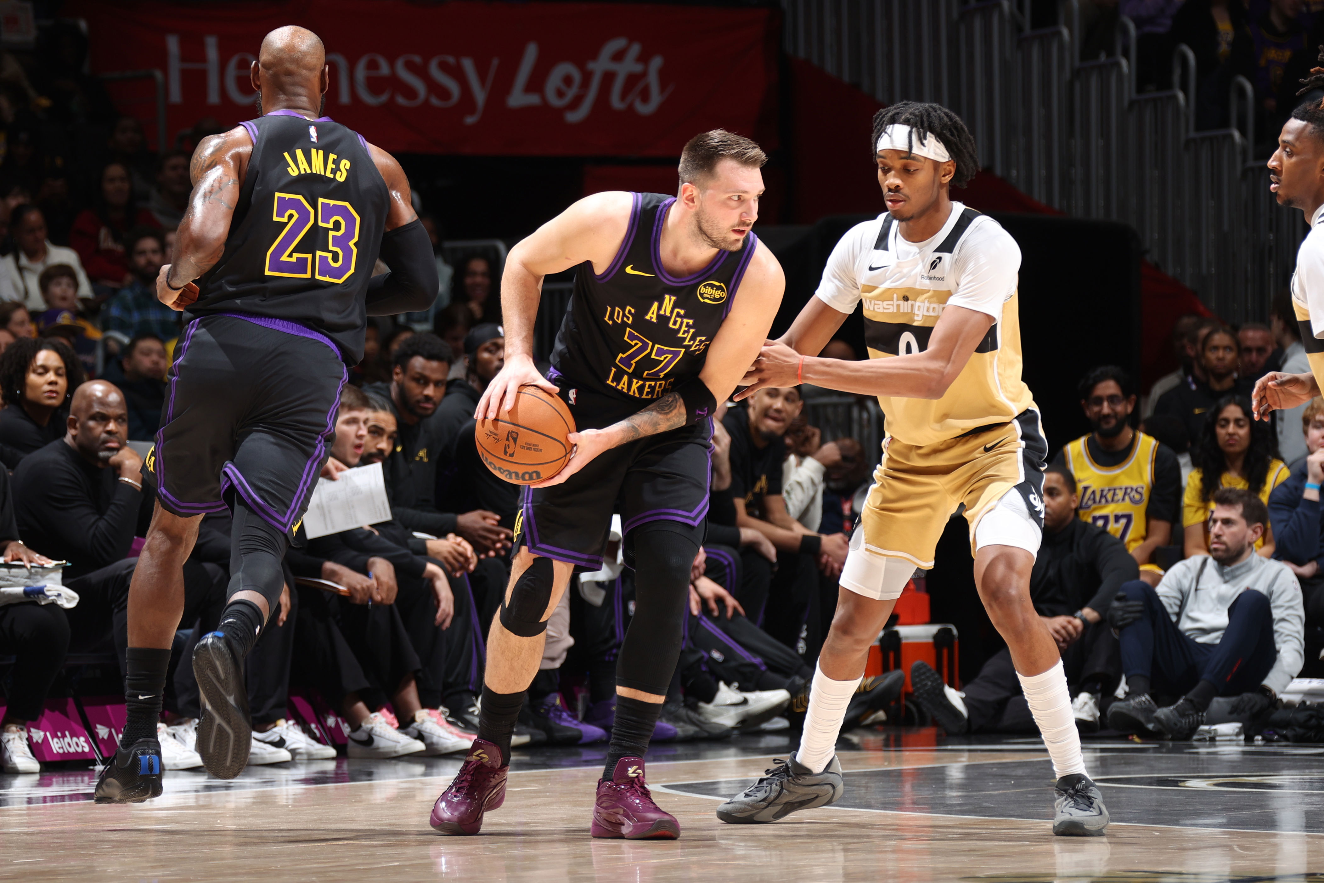 Wizards vs. Lakers final score: Washington blown out in 142-111 loss