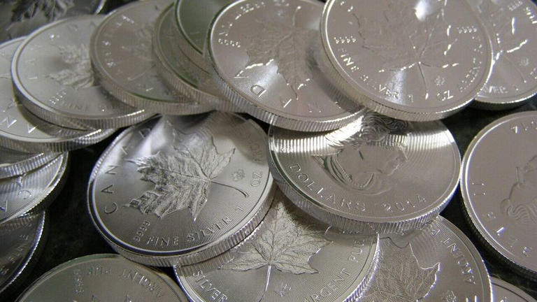 Silver rate today 35% away from record high. Experts see 30% more dip ...