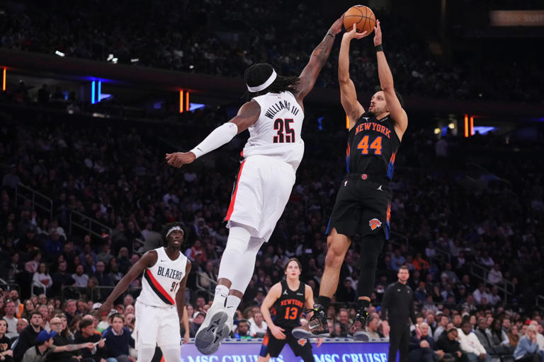 Brunson and Anunoby power Knicks to a 127-97 win over Trail Blazers