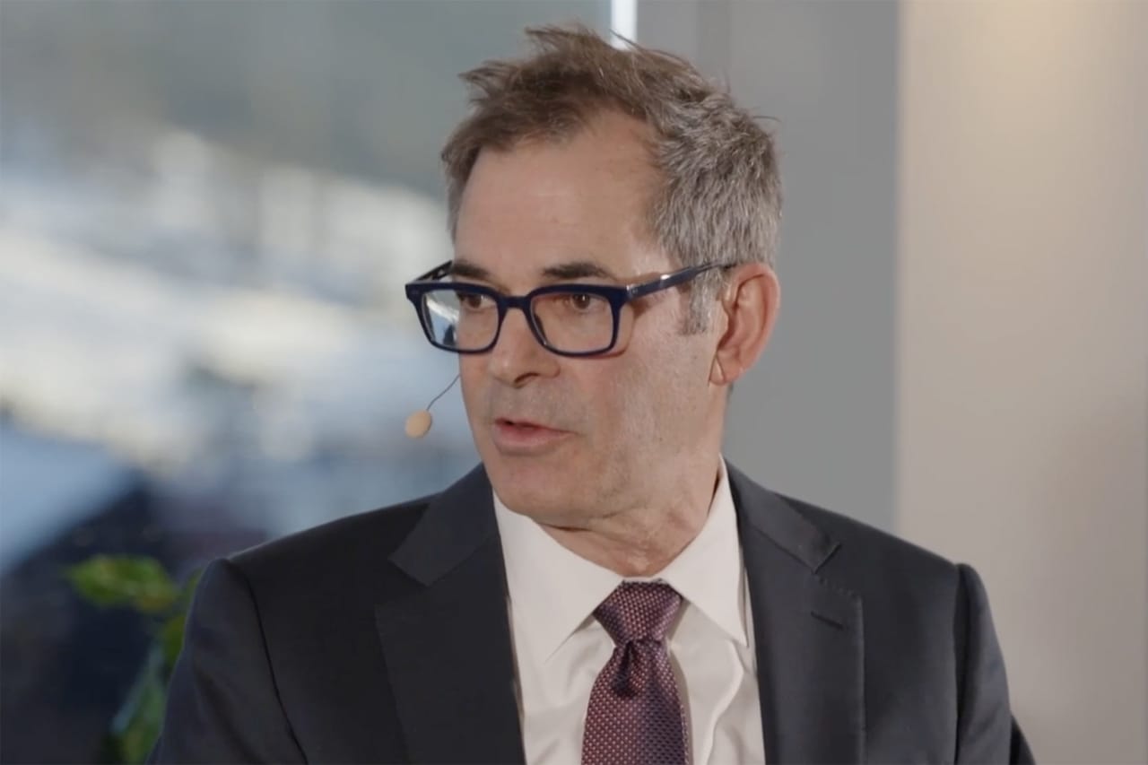 CoreWeave stock falls. Blue Owl concerns are stress tests for the AI trade.