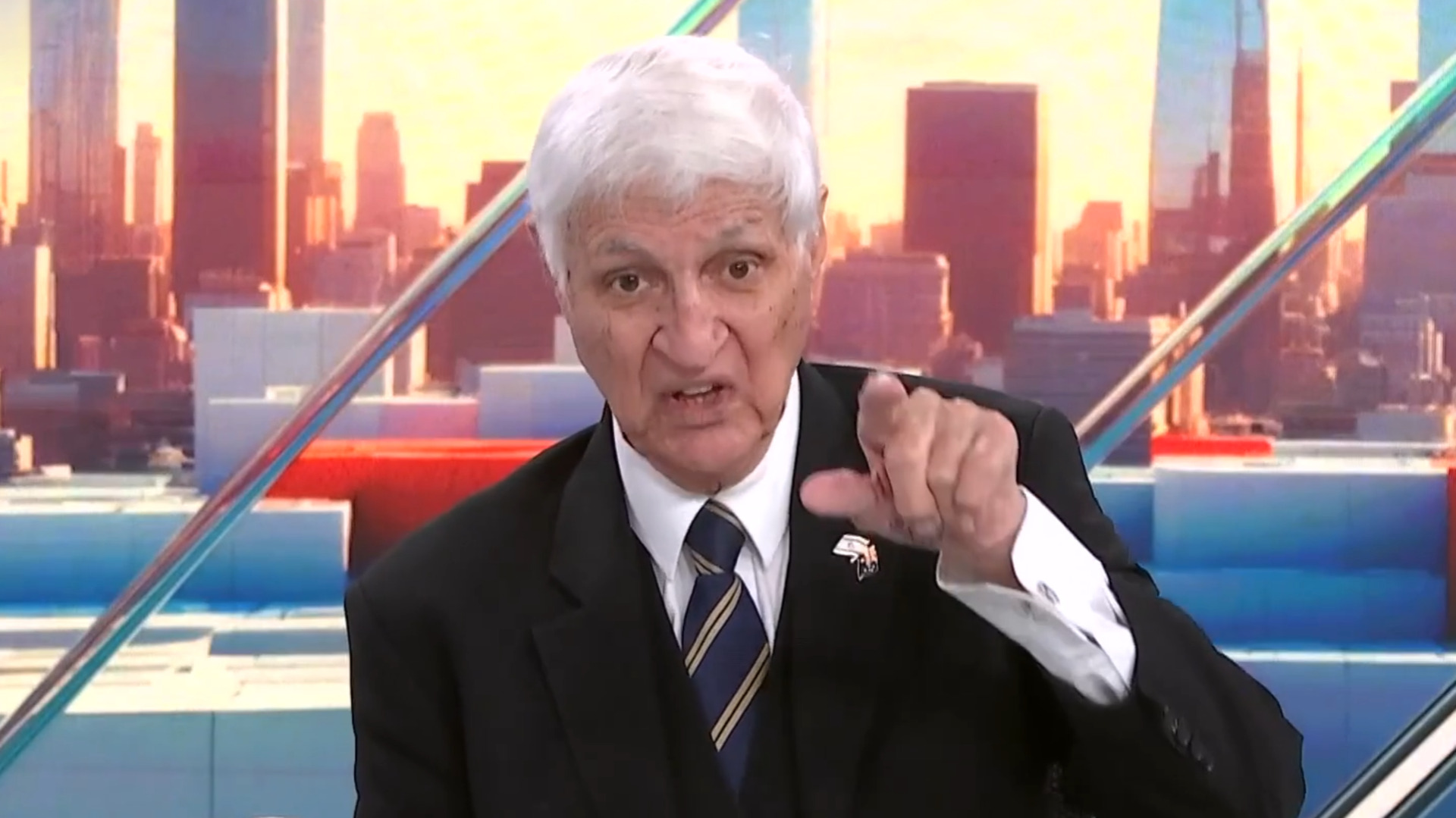 'What the hell are you doing?' Bob Katter takes aim at major parties ...