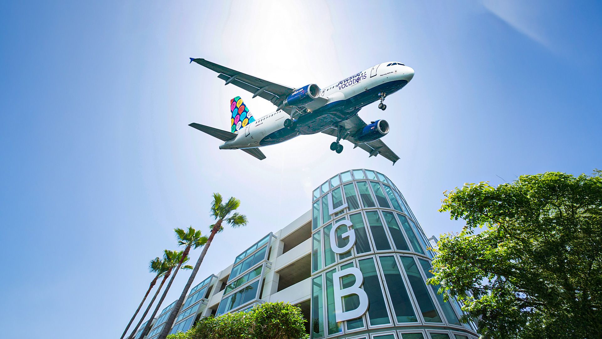Why did JetBlue pull out of Long Beach?